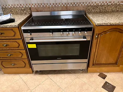 Classifieds: Siemens 5 Ceramic Hubs Electric Cooker with oven 90cm ...