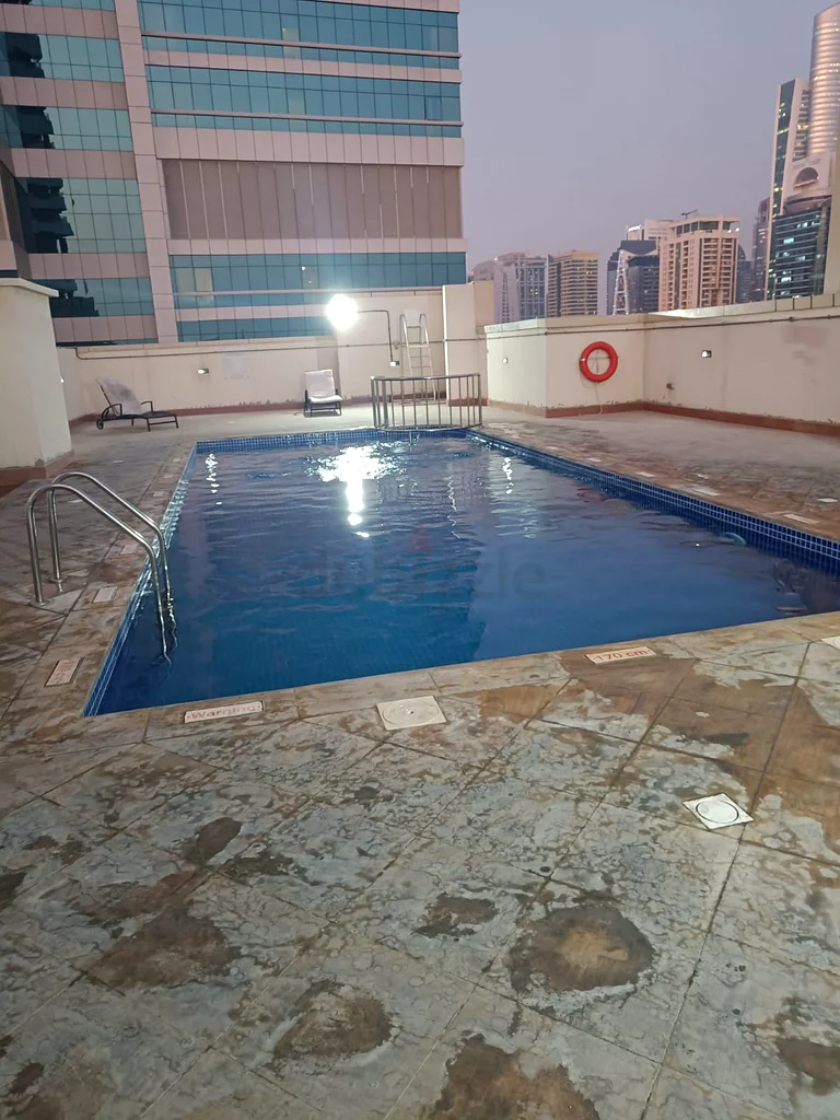 Apartment: Beautiful partition Room Available marina near DMCC metro | dubizzle Dubai