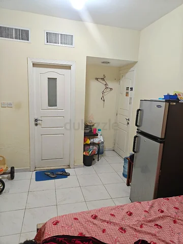 Rooms for Rent in Shabiya 10 - Partitions & Bed Spaces | dubizzle