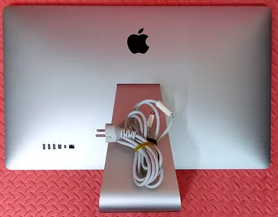 Classifieds: Apple thunderbolt 27 Monitor, A1407. | dubizzle Dubai