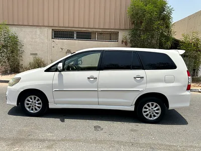 Toyota Innova With fog lights for Sale in Dubai | dubizzle