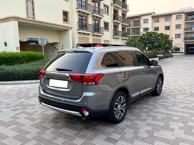 Mitsubishi Outlander With all wheel drive for Sale in Dubai | dubizzle