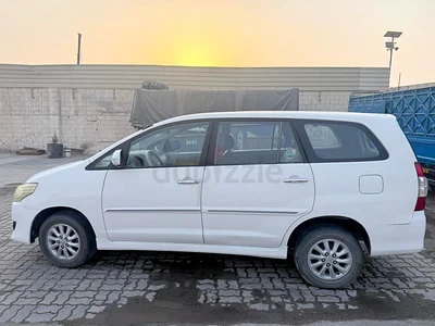 Toyota Innova With satellite radio for Sale in UAE | dubizzle
