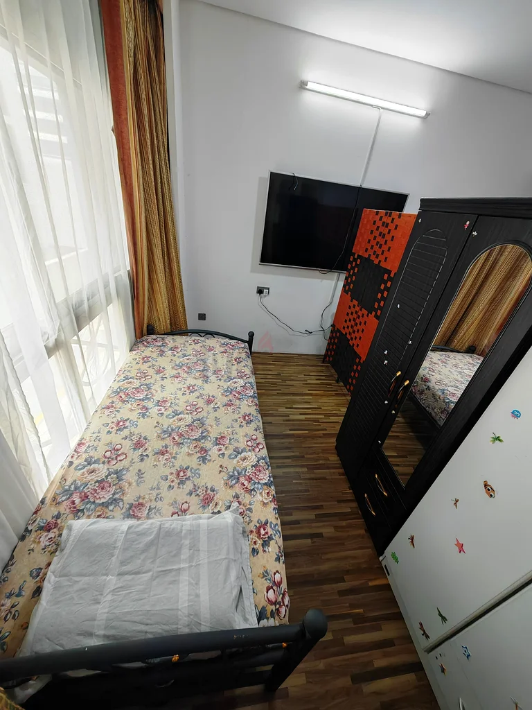 Apartment: lady Bedspace available in a quite apartment sharing room ...