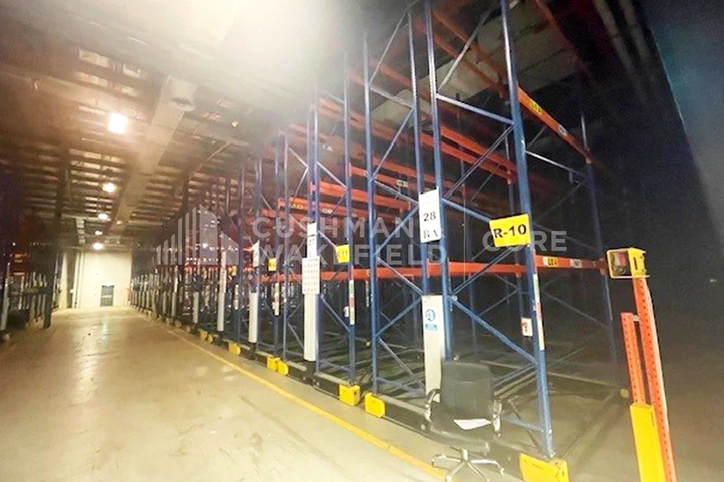 Warehouse: Standalone | Racking System and Cold Storage | dubizzle Dubai