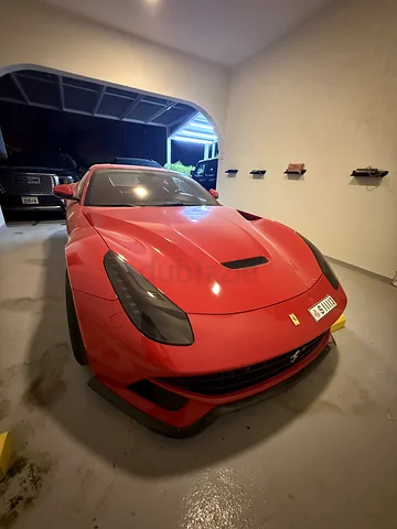 Ferrari F12 Berlinetta With power steering for Sale in UAE | dubizzle
