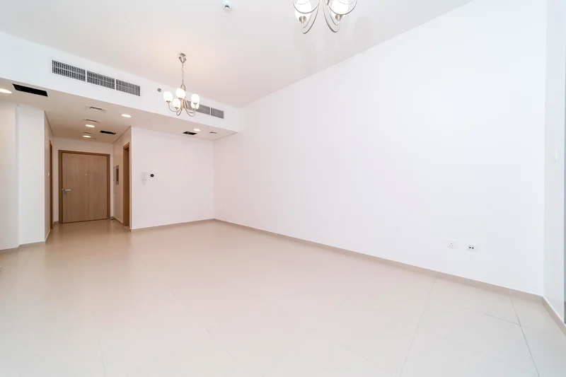 Apartment: FAMILY BUILDING | PRIME LOCATION | SPACIOUS LAYOUT ...