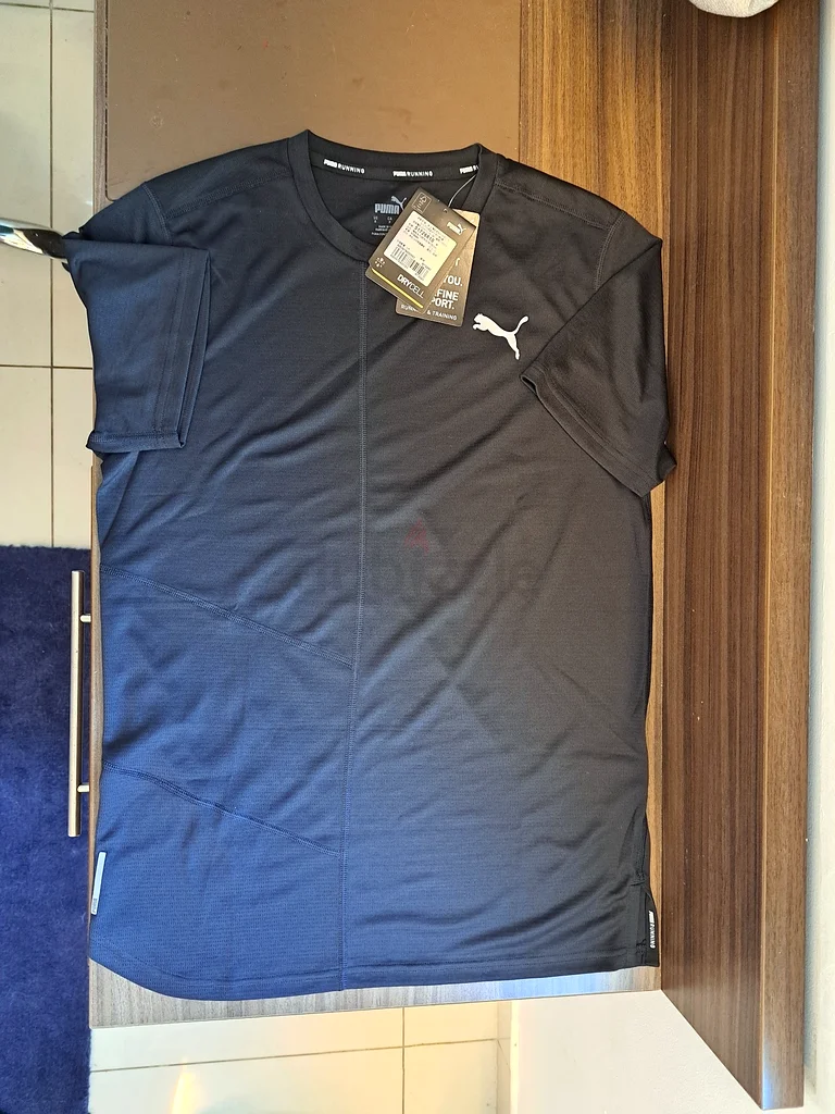 - Size Small - Puma Dry Cell Slim-Fit Stretch T.shirt. Original Brand ...