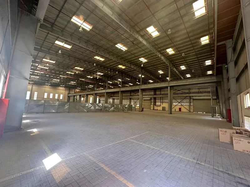Warehouse: Excellent warehouse for rent in Dubai Industrial city ...