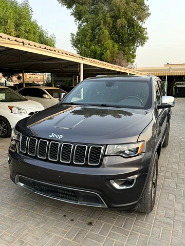 Used Jeep Grand Cherokee With Rear Spoiler for Sale in Ajman | dubizzle