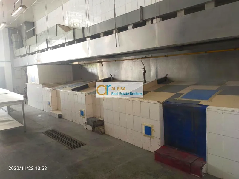 Warehouse: 3000 sq. ft Only Kitchen available at Al Quoz | dubizzle Dubai