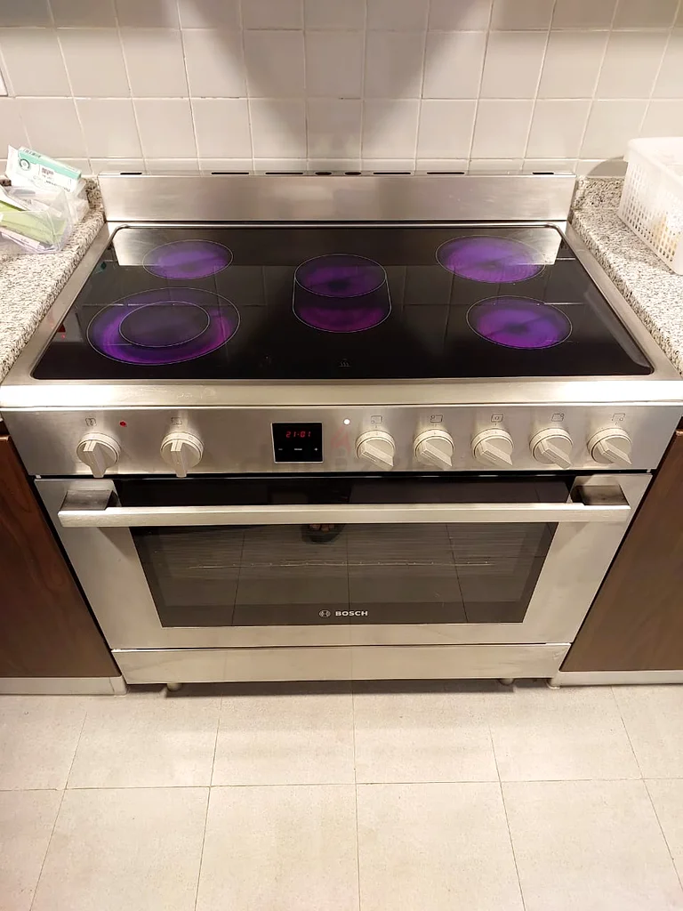 Bosch full electric cooker 90cm top 5 hobs oven fan assisted cleaned ...