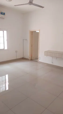 Rooms for Rent in Al Rashidiya - Partitions & Bed Spaces | dubizzle