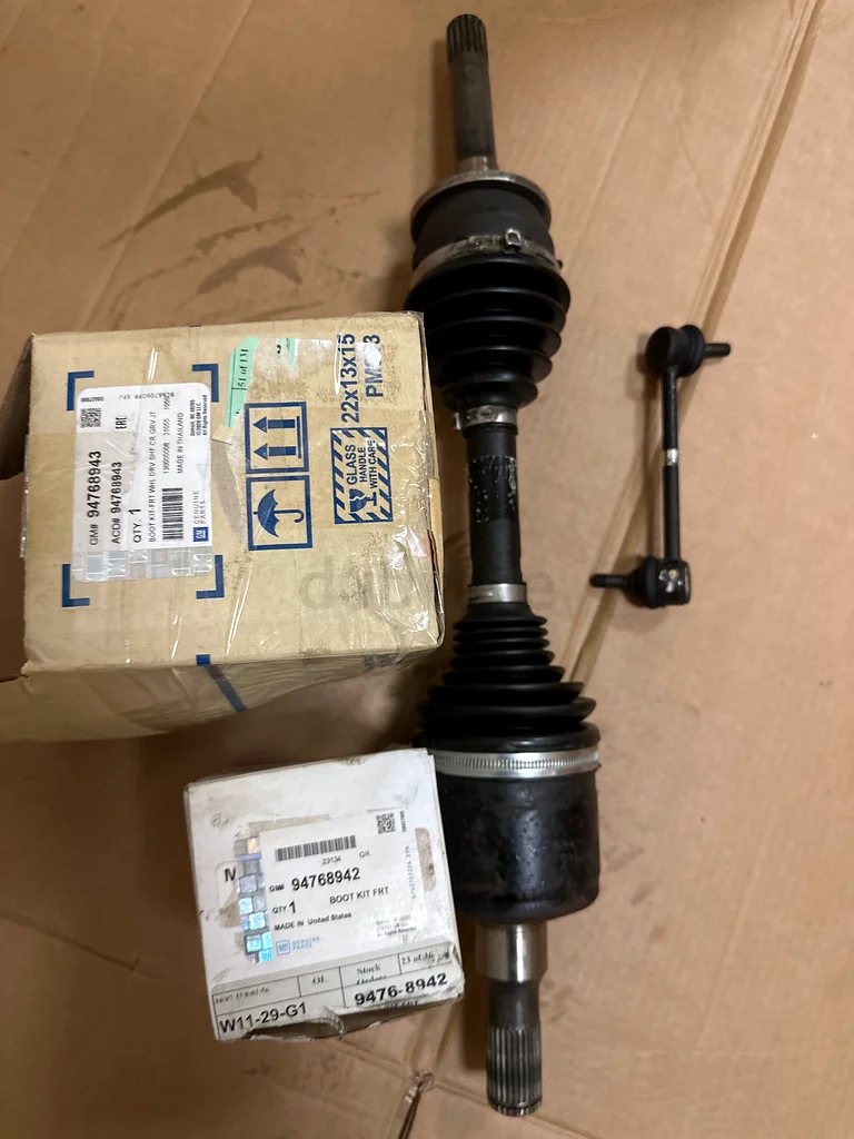 2013 Chevrolet Trailblazer front axle shaft, Cv joint boots, stabilizer ...