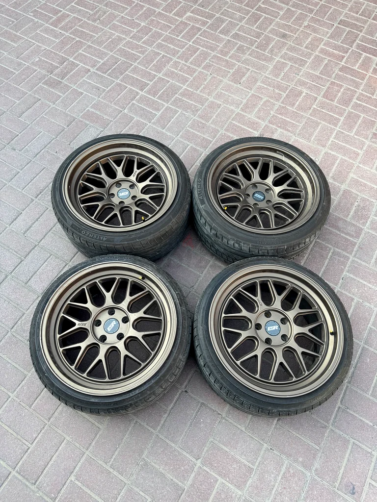 ESR CR1 Matte Bronze rims | dubizzle