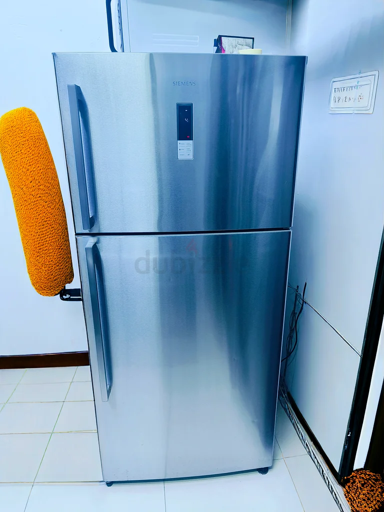 Siemens IQ500 Double Door Refrigerator 80 cm width | dubizzle