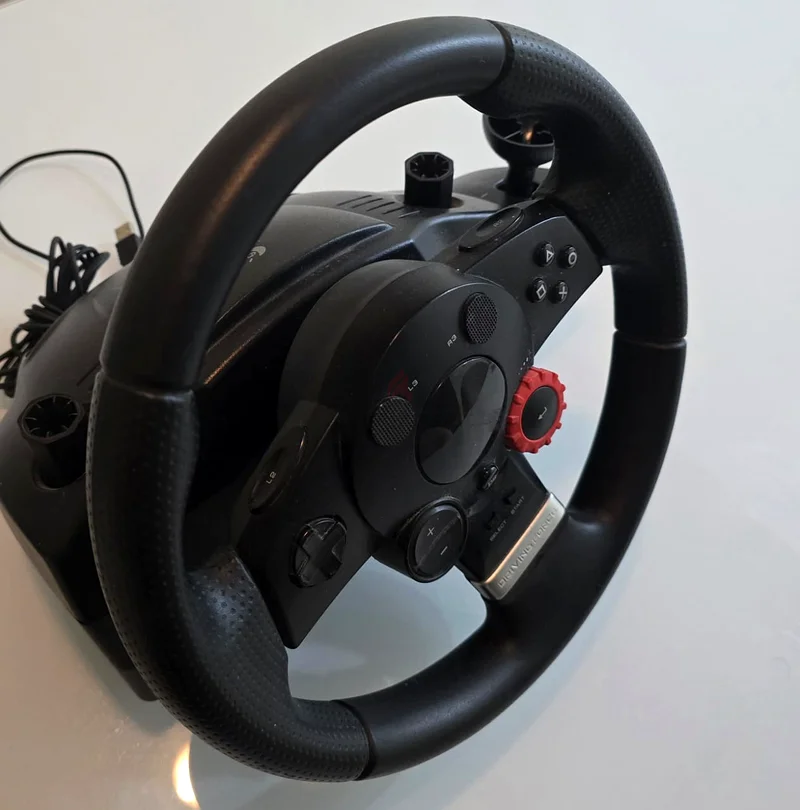 Logitech Driving Force GT Racing Wheel w/Pedals – PC PlayStation | dubizzle