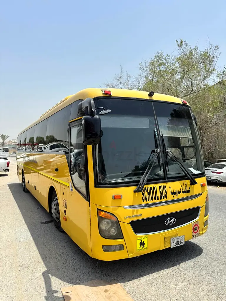 47 seater Hyundai universe 2015 model bus for sale 78000/- Dhs | dubizzle