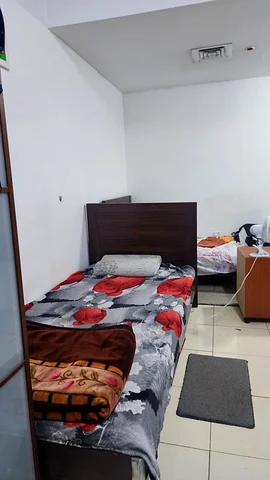 Rooms for Rent in Oud Metha - Partitions & Bed Spaces | dubizzle