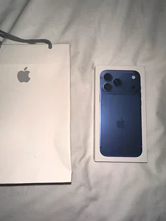 Brand New iPhone 17 Pro Max 256 GB Deep Blue with FaceTime and Original ...