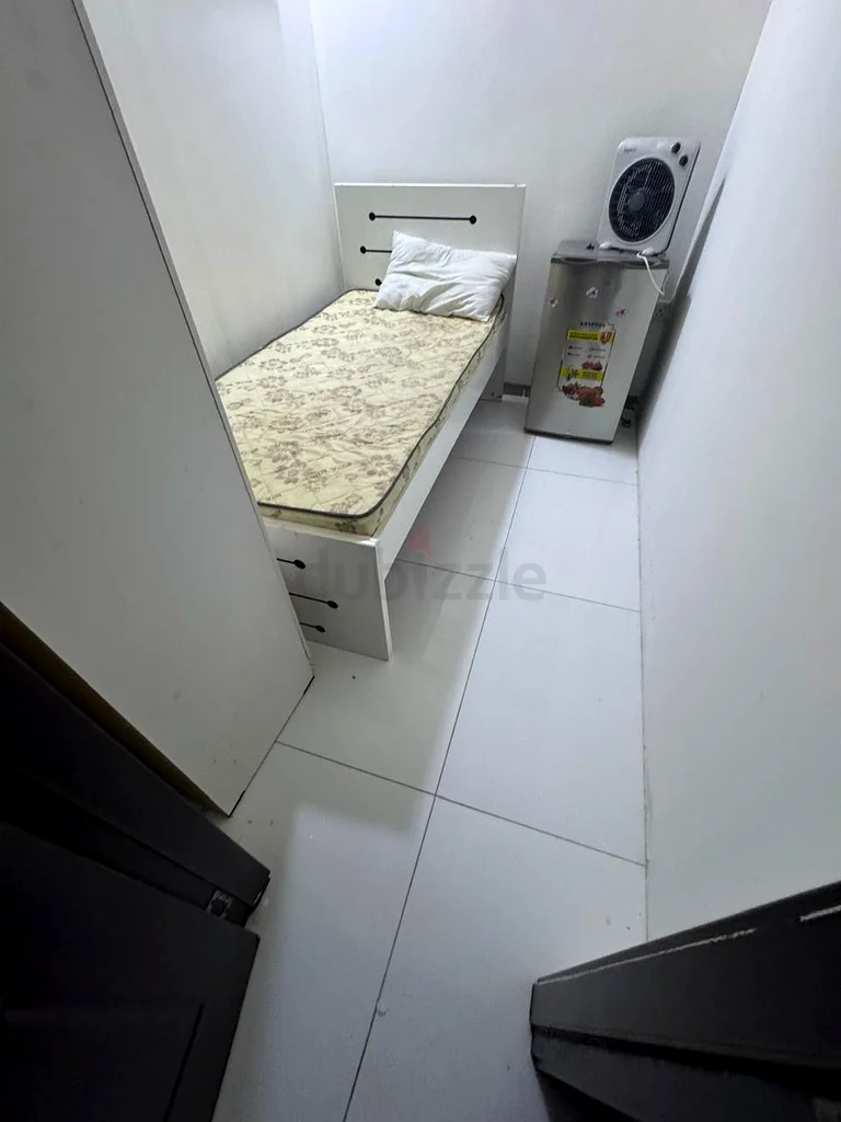 Villa: Partition Room Available For Monthly Rental In JVC | dubizzle Dubai