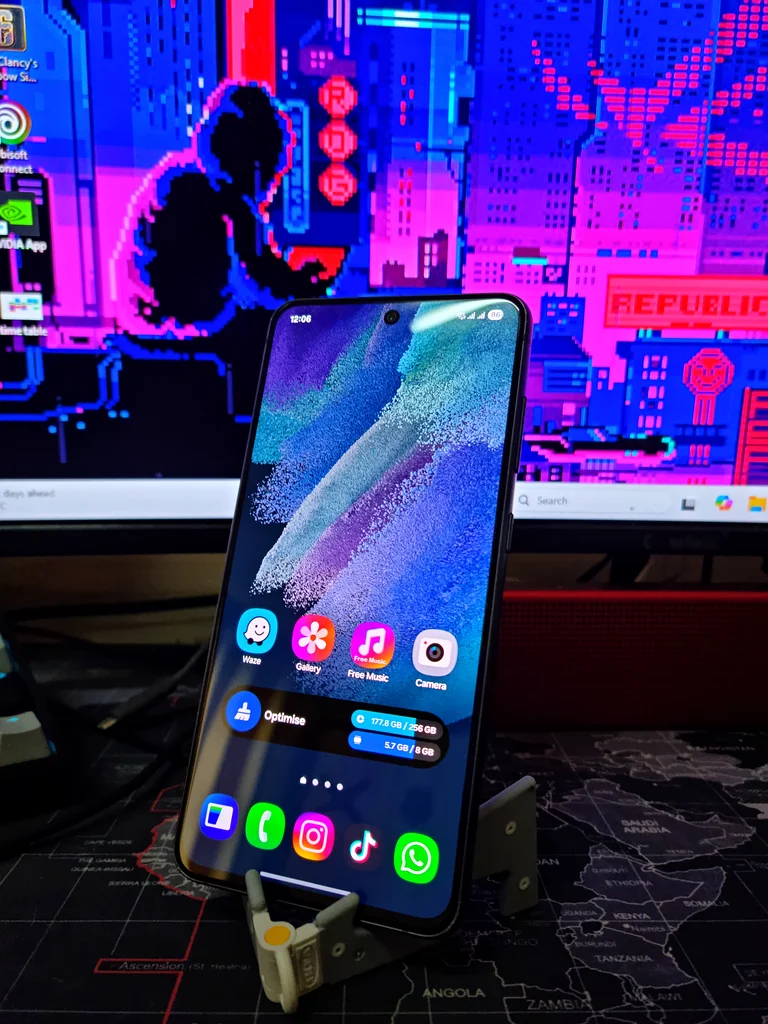 Samsung S21 Fe (256Gb/8gb ram) | dubizzle Sharjah