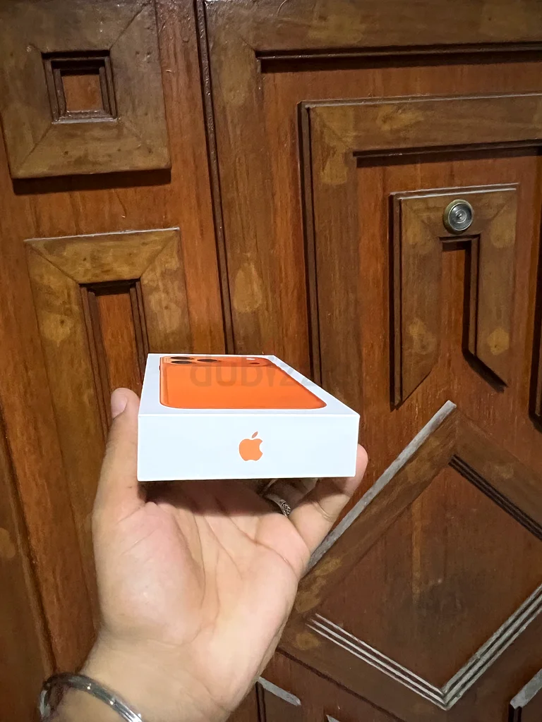 Brand New Apple iPhone 17pro max 256Gb Uae Version in Cosmic Orange ...