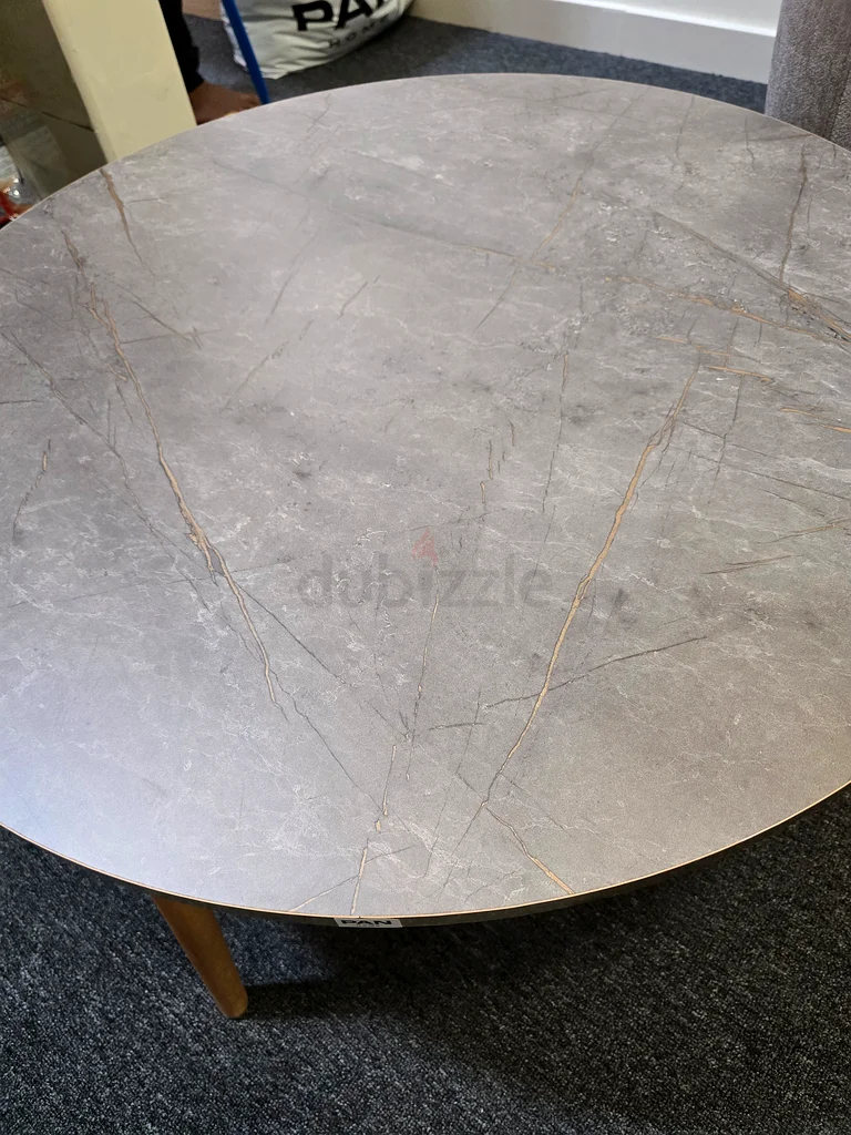 Elegant Round Coffee Table | dubizzle