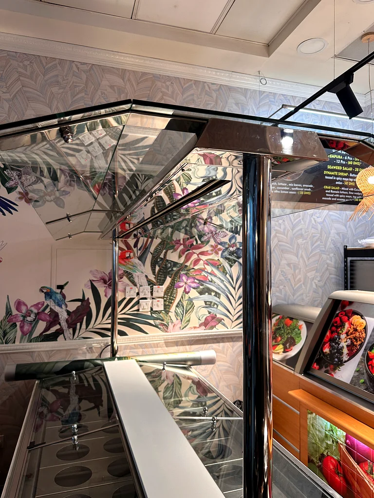 5 star salad bar for sale 32 type of salad you can put and 2 hot soup ...