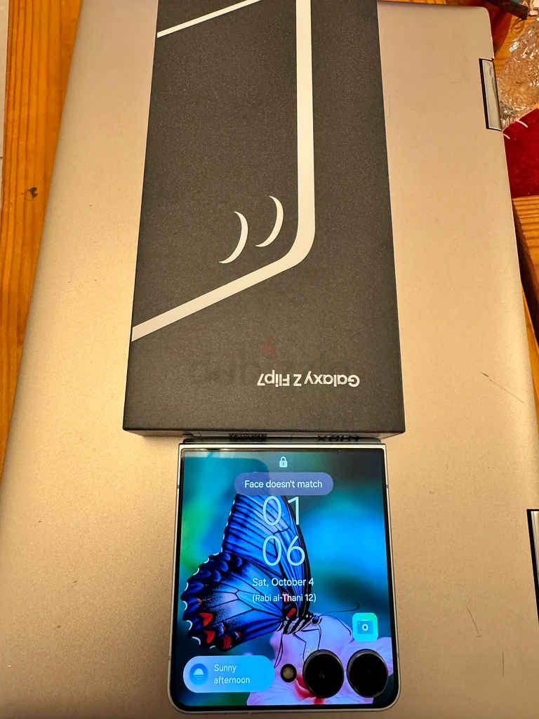 Newly bought Samsung Galaxy Flip 7 (2025) in mint condition for sale ...
