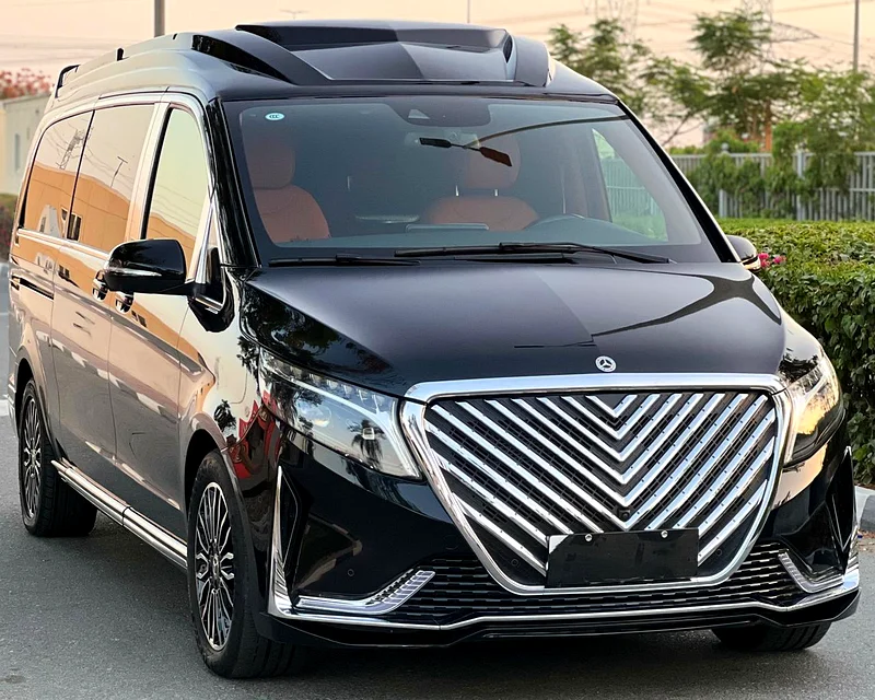 Mercedes-Benz V260L | VIP Configuration | Clean Title | dubizzle UAE