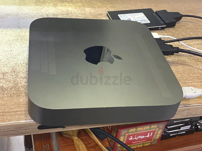 Mac mini core i5 2018 6 Core Ram 16 gb ssd drive 256 gb iOS sequoia ...