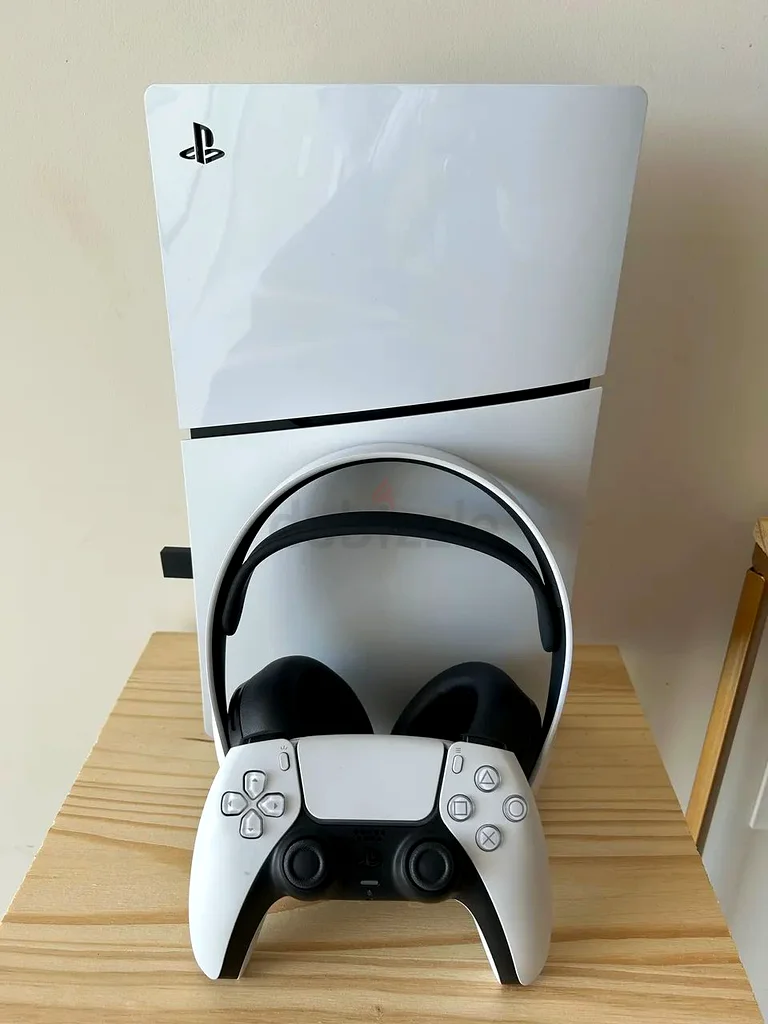PS5 Slim 1Tb Disc Edition With 1 Controller and Pulse 3D Headset | dubizzle