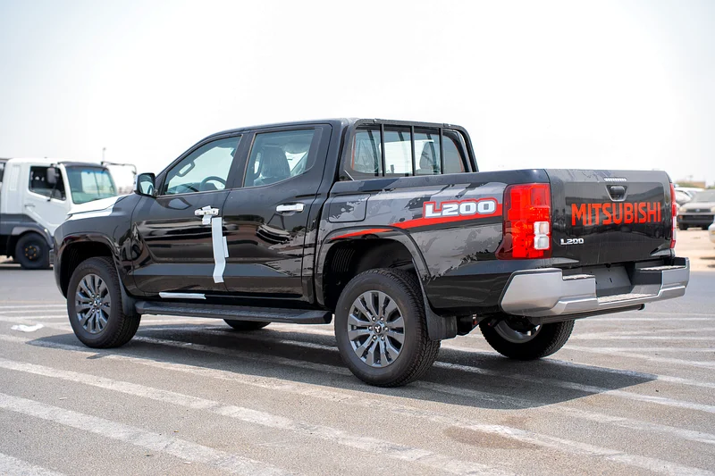 MITSUBISHI L200 2.4 2025 MODEL PETROL FOR EXPORT | dubizzle Dubai