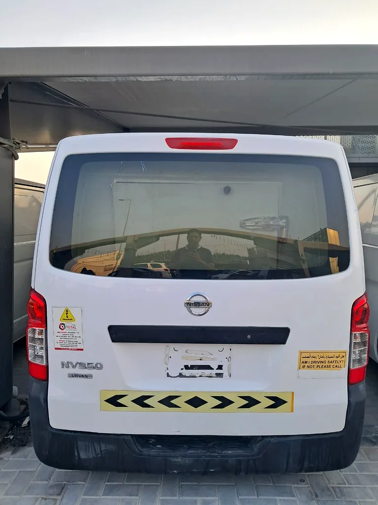 Nissan urvan 2013 (standard Frizar) | dubizzle Sharjah