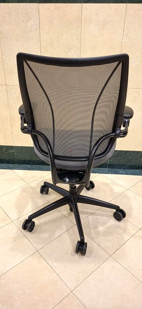 Selling For Humanscale Different World Task Chair Arms Going up in Down ...