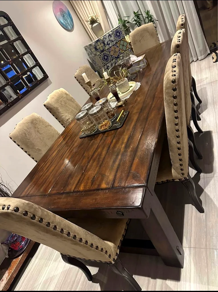 Pottery barn 8 seater solid wood table | dubizzle Dubai