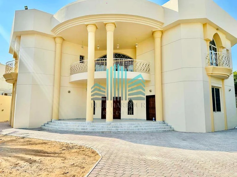 Villa: HUGE VILLA WELL MAINTAINED | PRIME LOCATION | READY TO MOVE-IN ...