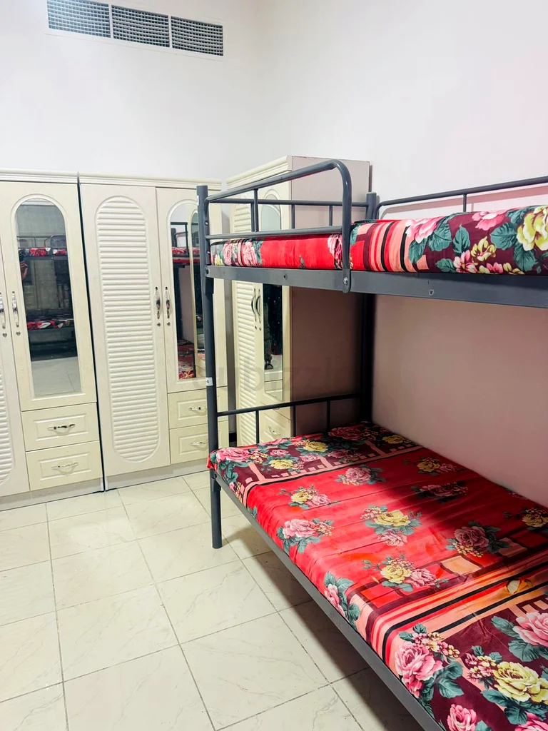 Apartment: EXECUTIVE BED SPACE FOR FEMALES | dubizzle Dubai