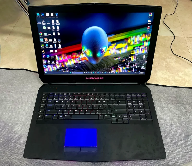 Dell Alienware 17R3 | dubizzle