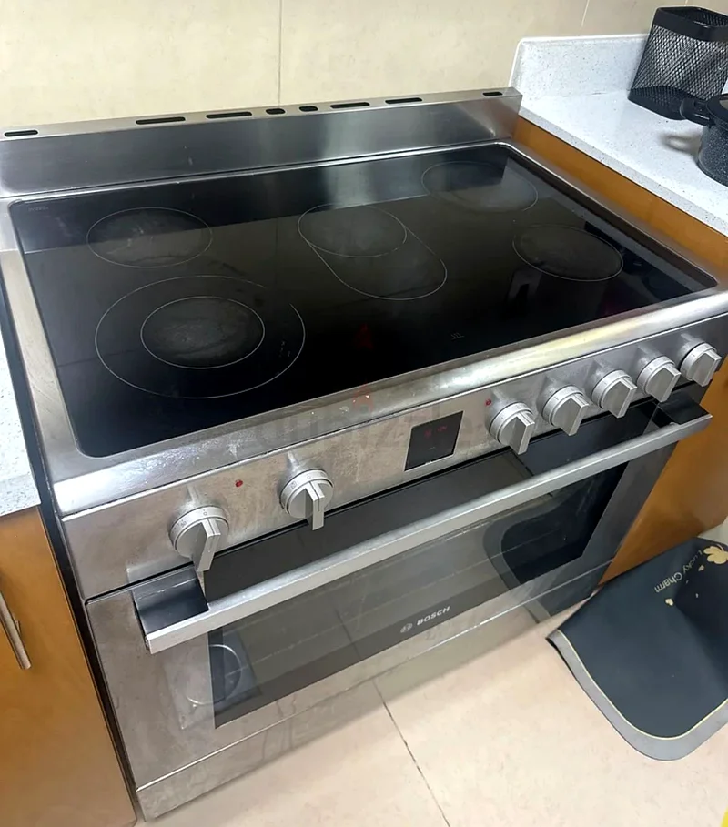 Bosch 5-Burner Gas Stove and Oven Combo for Sale | dubizzle