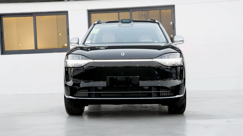 AITO M9 ULTRA 2025 | 6-Seater | Flagship Luxury EVR | ADS 2.0 | Full Option | 2,700 KM | GCC ...