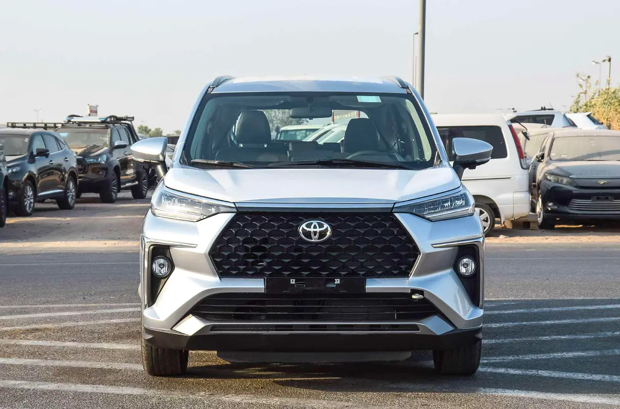 TOYOTA VELOZ 1.5L FWD 7 SEATER SUV 2025 | PRICE FOR EXPORT | dubizzle Dubai