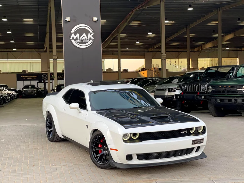 SRT HELLCAT / 6.2L V8 / SUPERCHARGED / SUNROOF / LEATHER / SUPER CLEAN ...