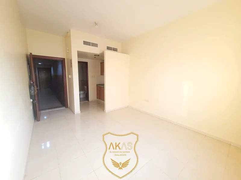 Apartment: Studio Apartment l Separate Kitchen l Near Rolla Bus Station ...