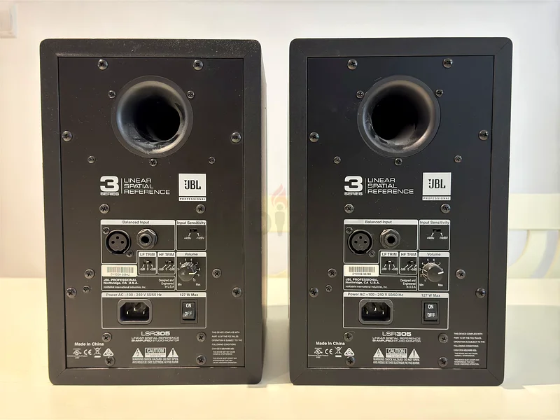 JBL 305 MkII Studio Monitors – Excellent Condition, Barsha 1 | dubizzle