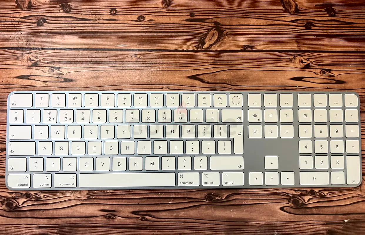 Apple Magic Keyboard 2 with Numpad Touch ID A2520 Wireless Bluetooth ...