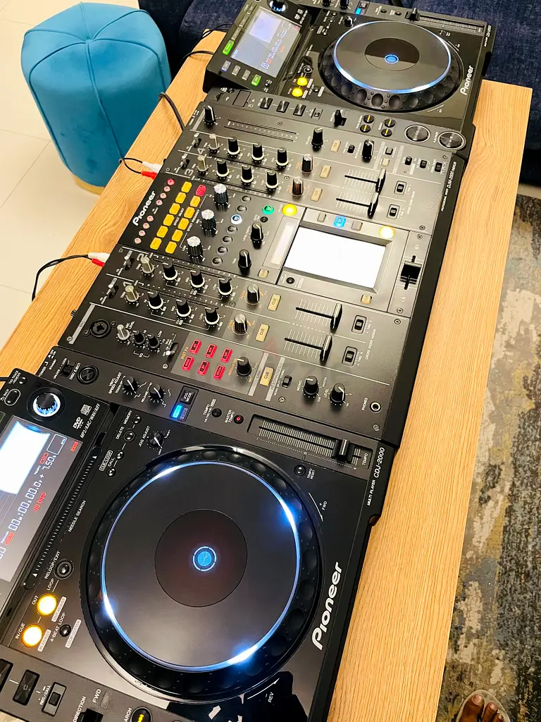 Pioneer CDJ 2000 with DJM 2000 nexus DJ Mixer | dubizzle Dubai