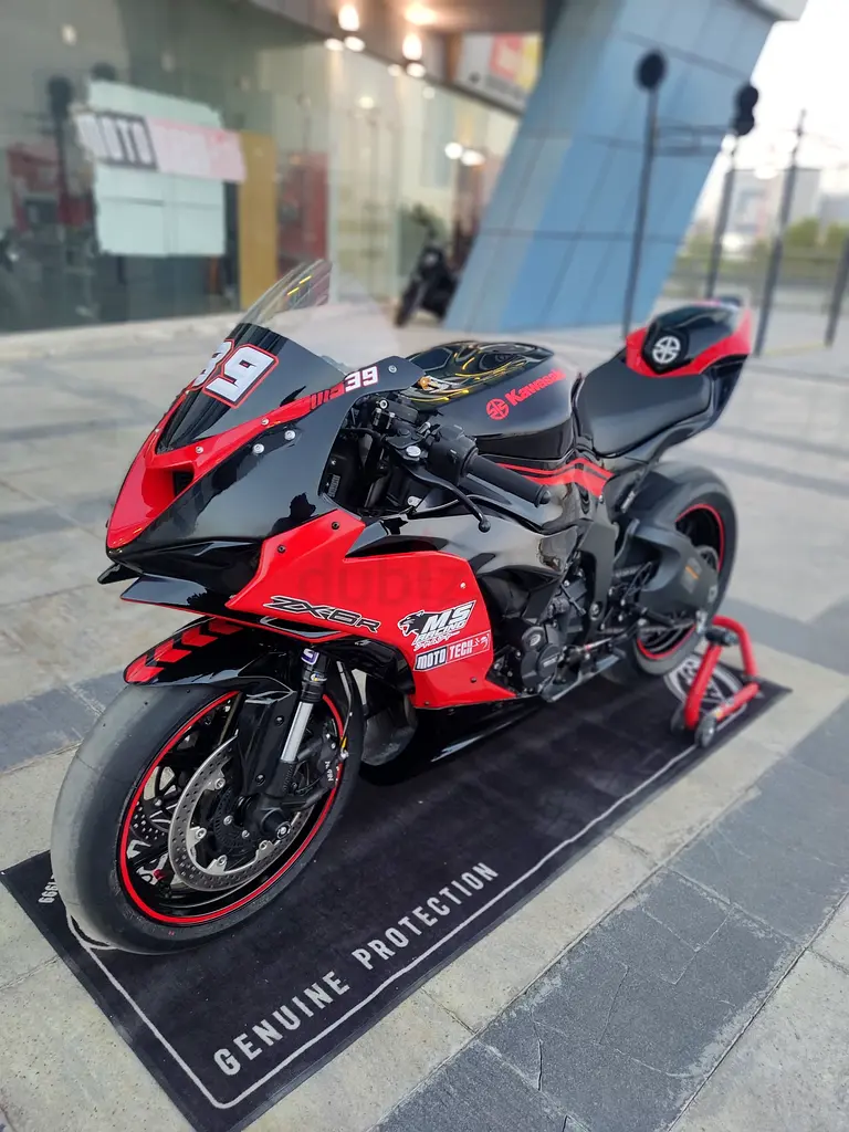 Kawasaki ZX6R 2024 Track built bike (GCC spec) | دوبيزل