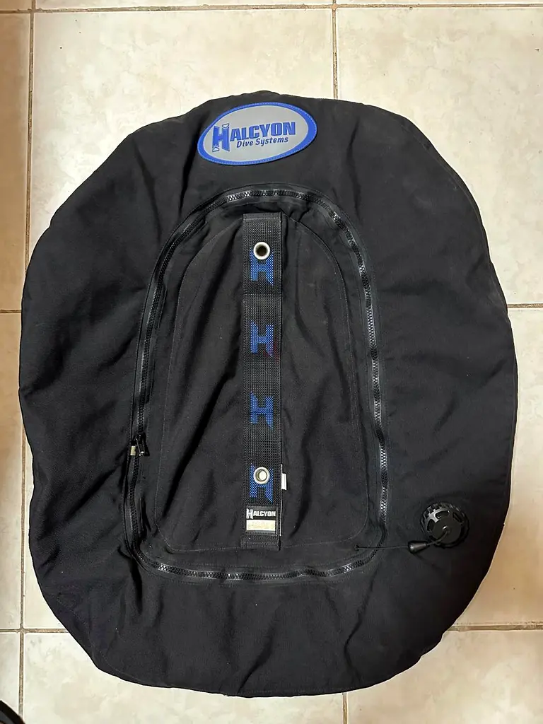 Halcyon Evolve Doubles Wing | dubizzle